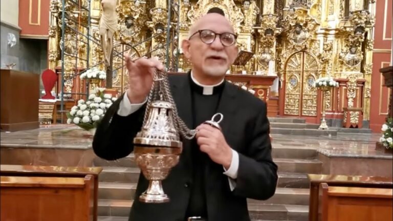 El Incienso en la Iglesia Católica: Significado, Uso y Tradición ...
